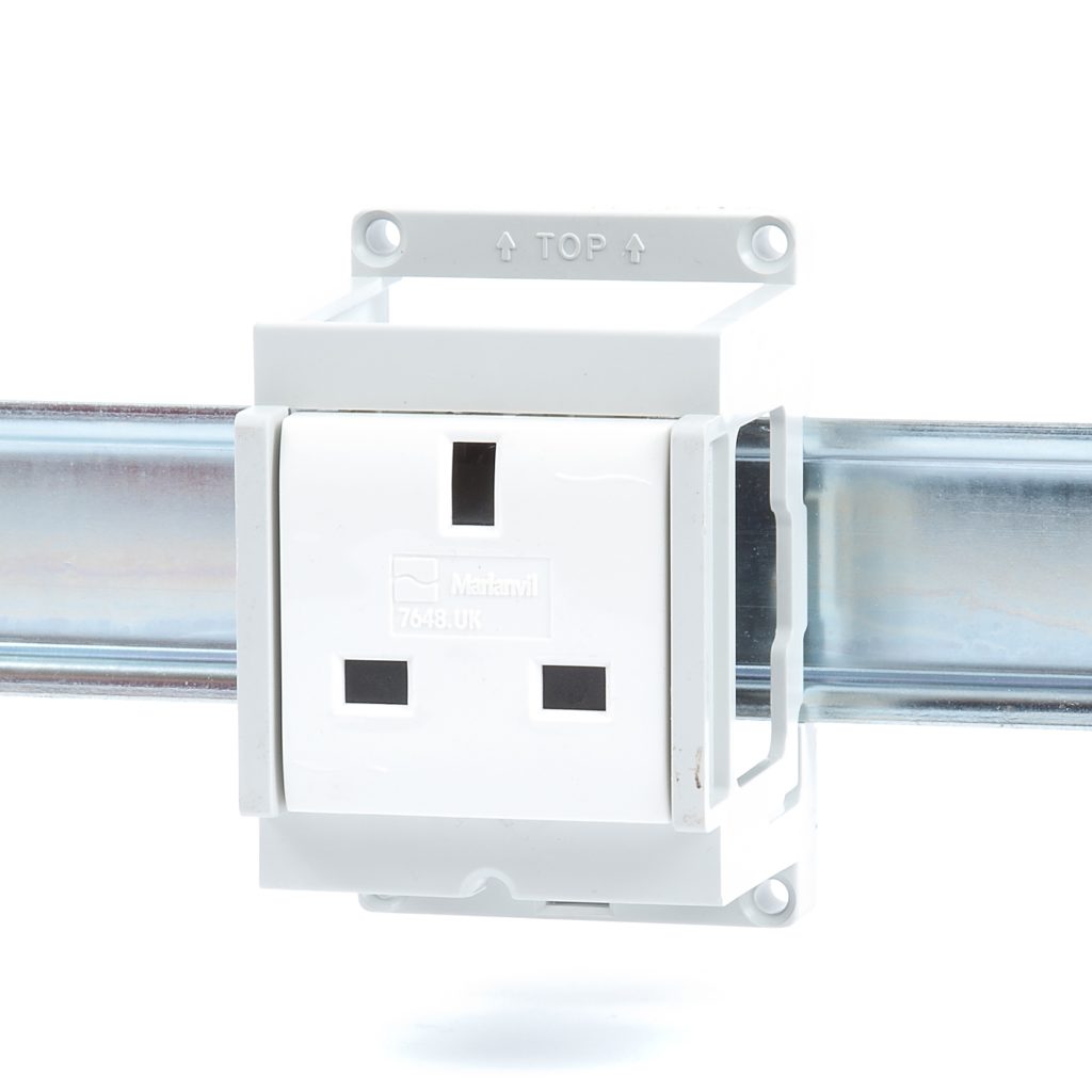 MARL 250V AC Control Panel DIN Rail Mountable UK Socket 13A